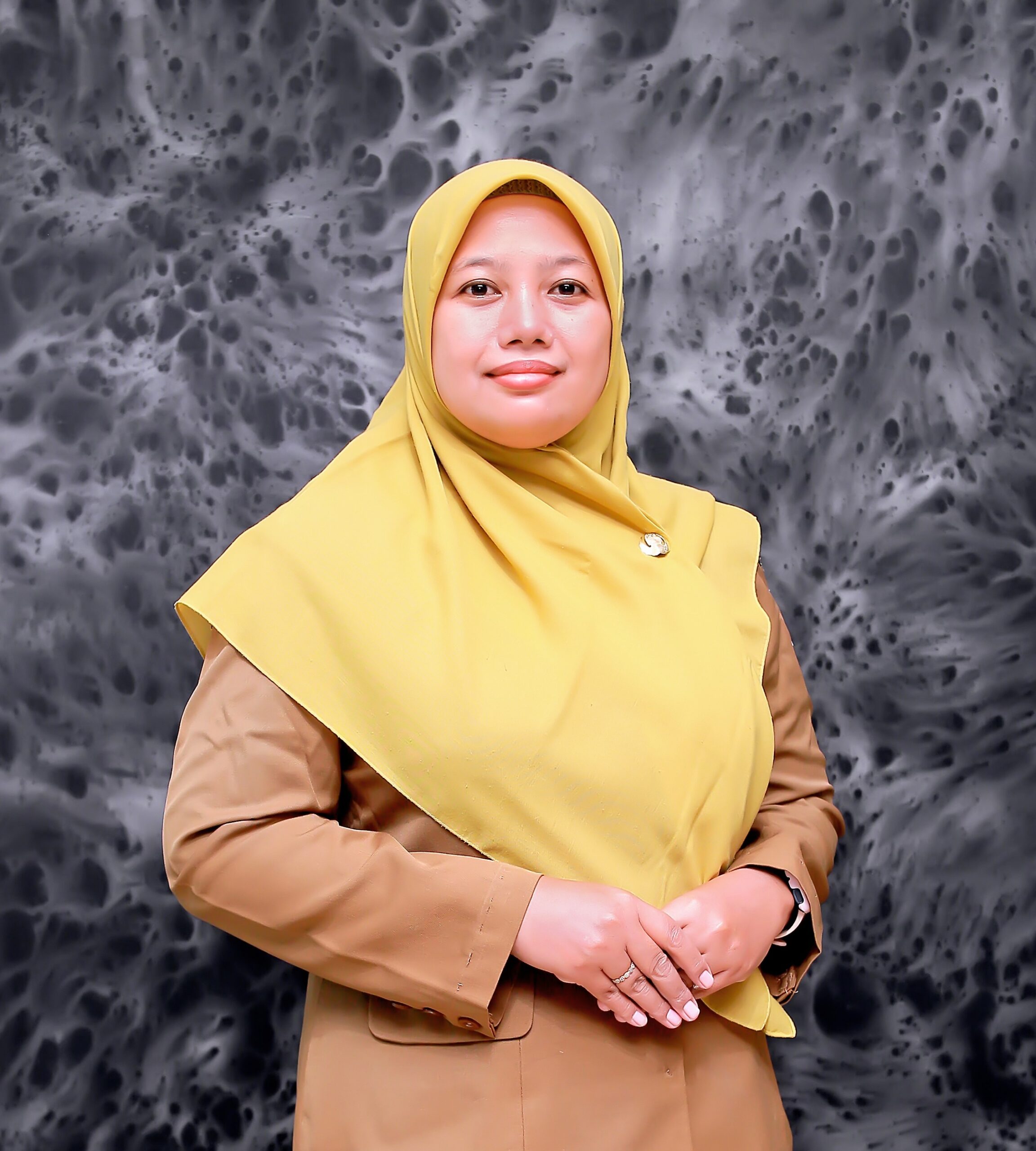 HERNI SA'ADAH, S.Pd - SMAN 1 BABAT LAMONGAN